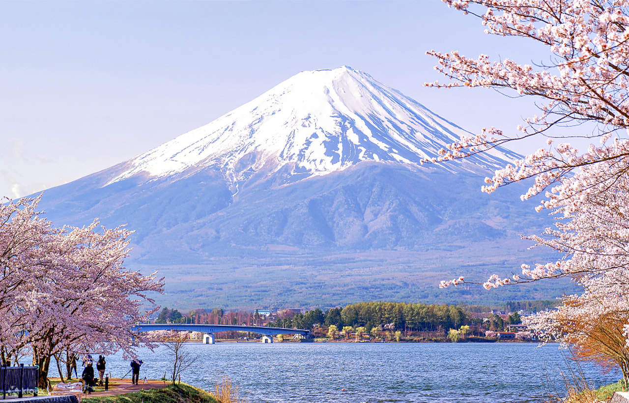 [Mount Fuji Popular Spots One-Day Tour] Arakurayama Sengen Park ...